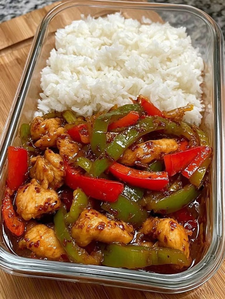 Sizzling Garlic Chicken Stir-Fry with Peppers & Steamed Rice – Recipes Pro